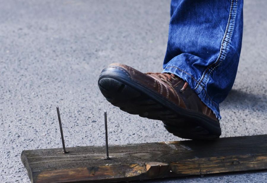 Puncture Protection: How Industrial Shoes Safeguard Your Feet – Shoeworks